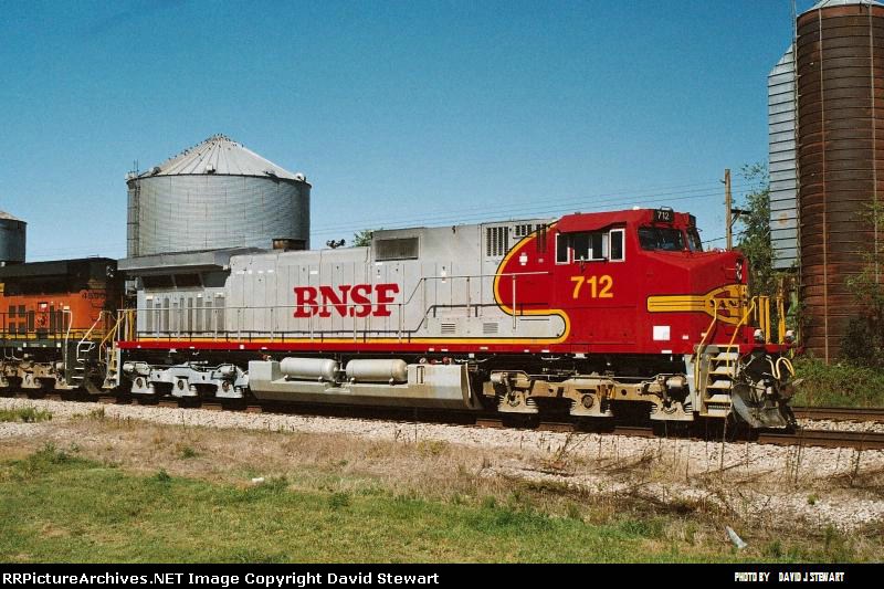 BNSF 712